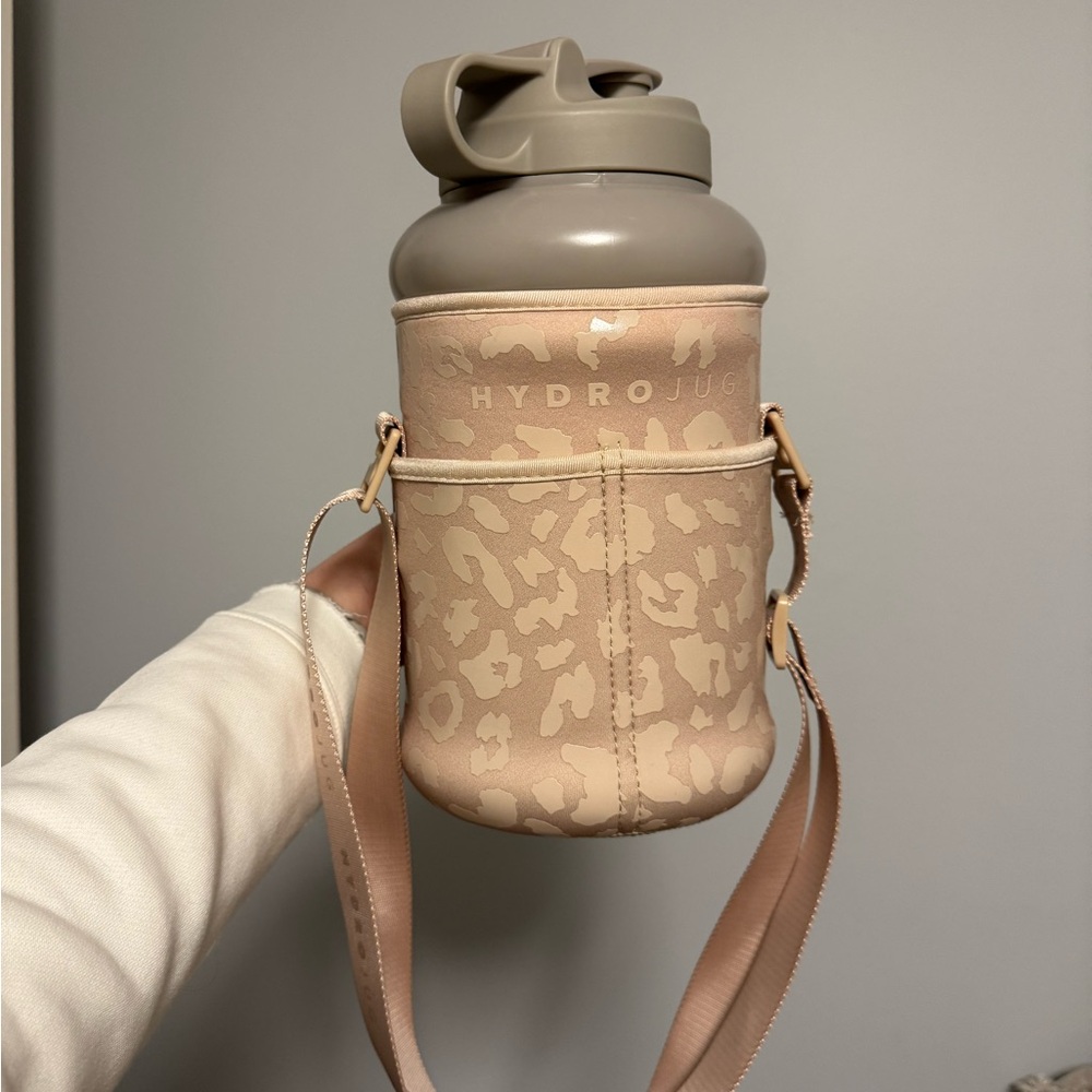 Hydrojug Tan Water Bottle Carrier - Gem